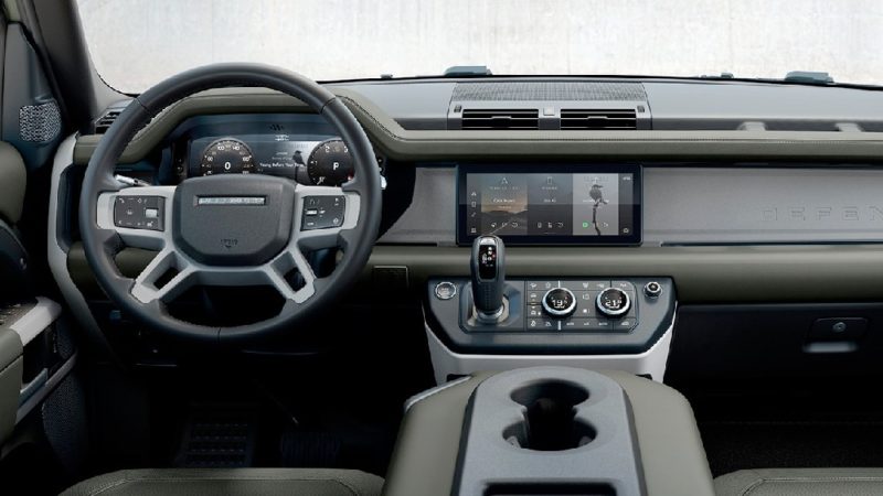 Land Rover Defender 3.0 D6 200 110 S AWD automatico | Trevirent